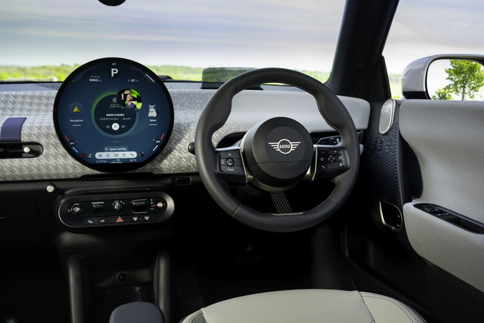 2024 Mini Cooper SE Review: Hot Mini First, EV Second | CarThrottle