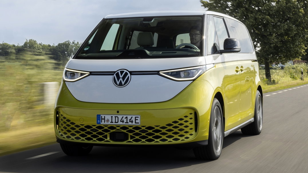 VW ID Buzz LWB Review: A Buzz Made Better | CarThrottle